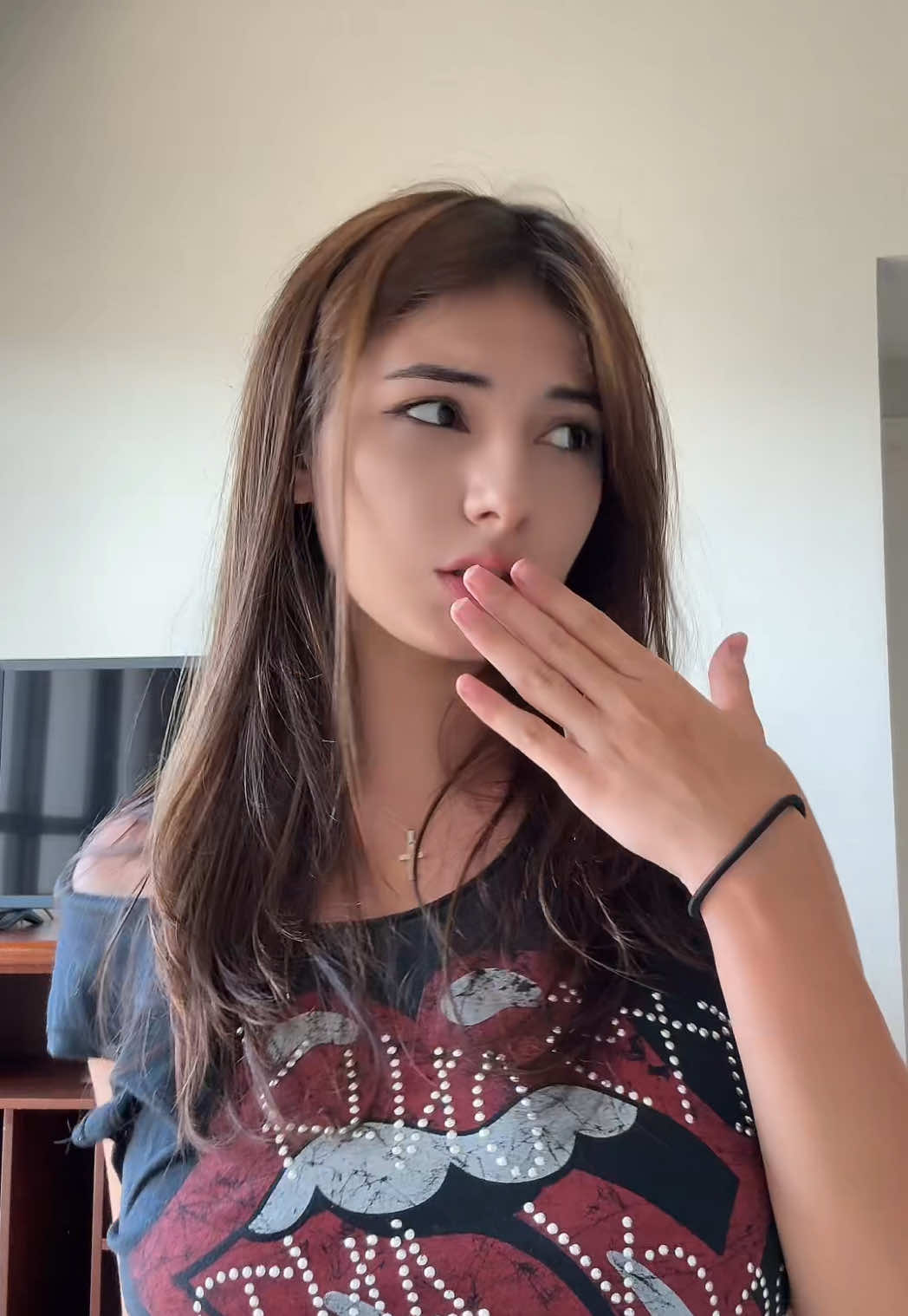 😞 | Lolaaaaa (@lolaaaaa1184)