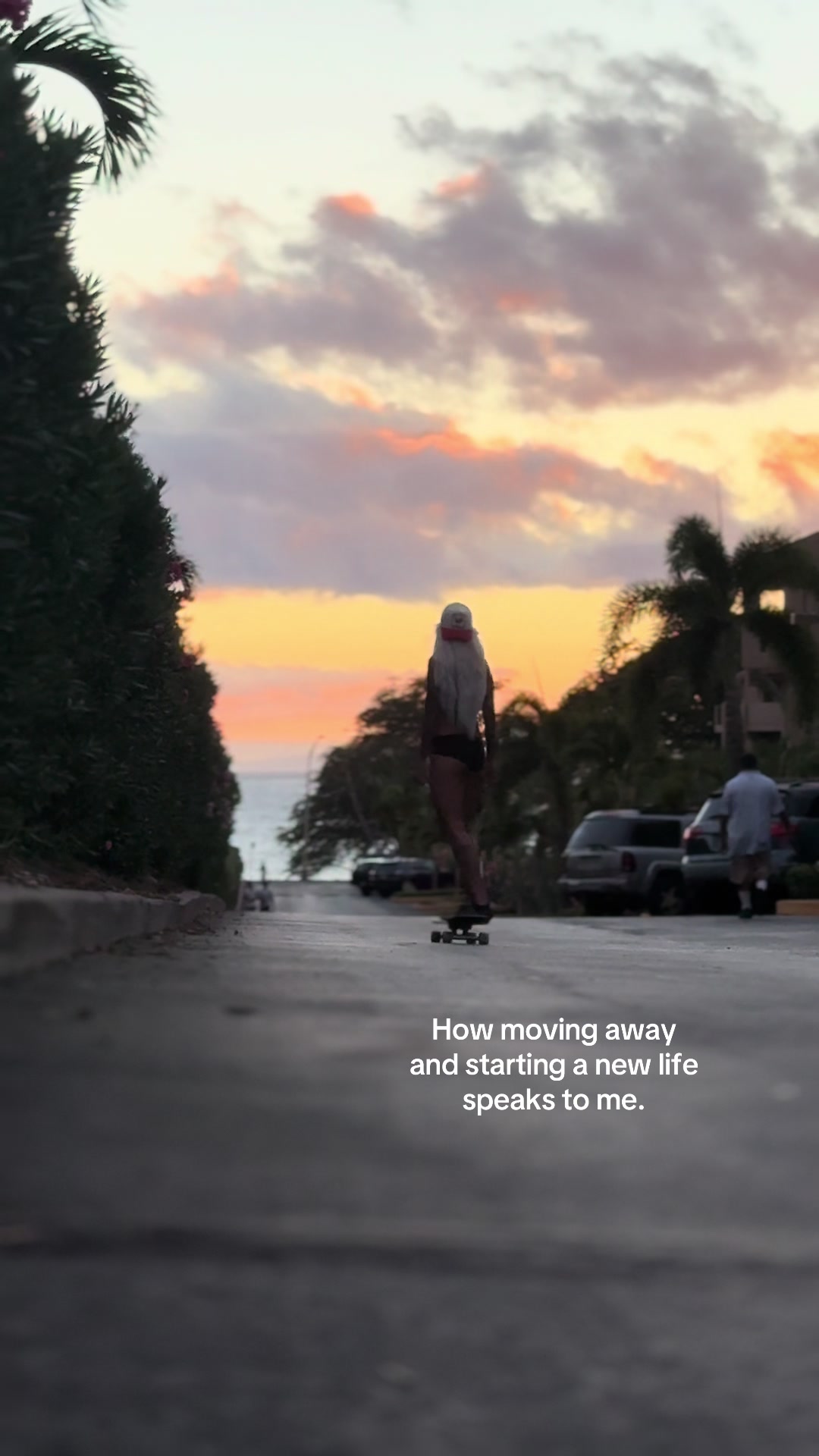 Yana Roney (@powderfluffgurl) - Urlebird