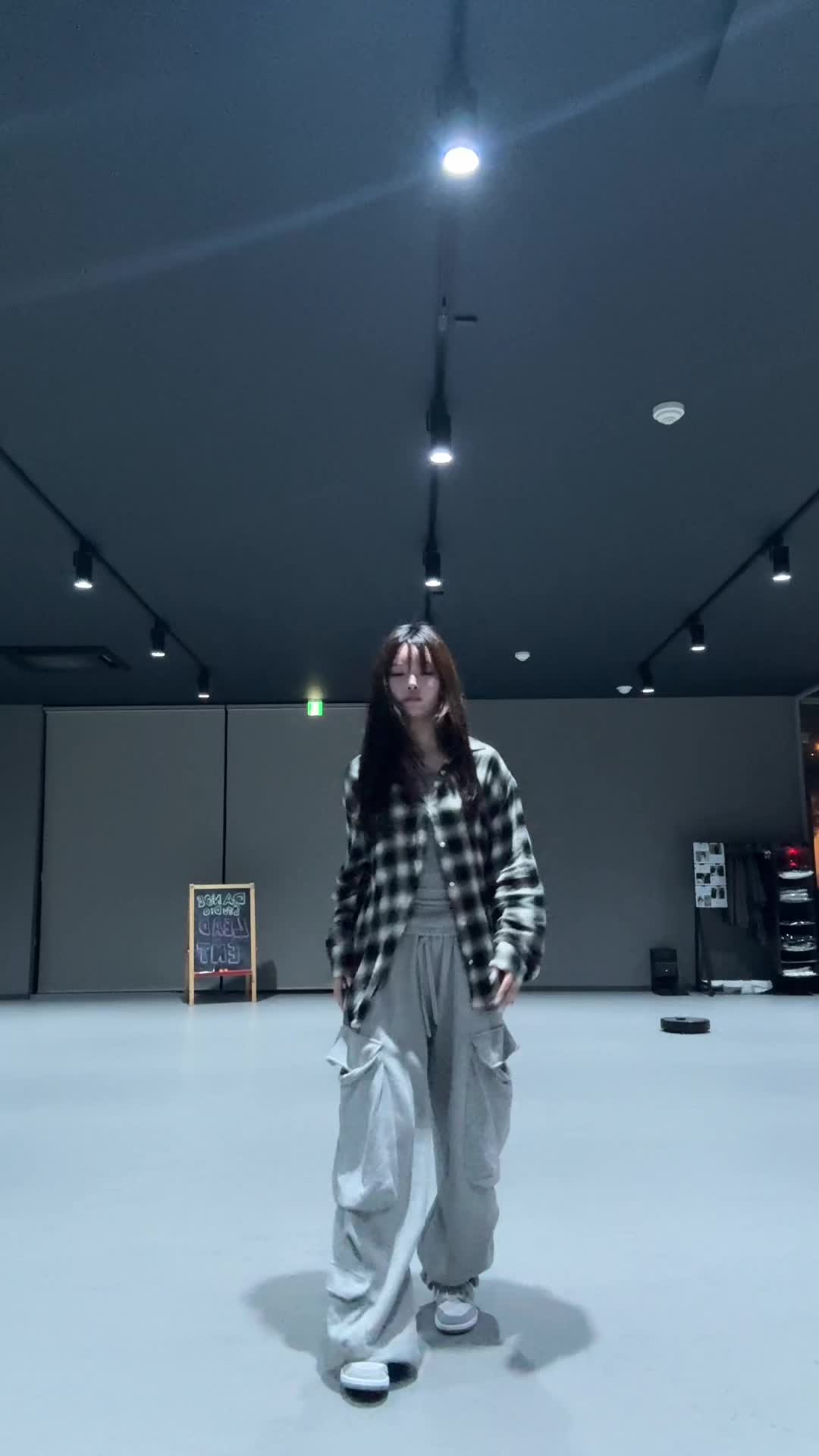 konon ୨୧ (@konon_) - Urlebird