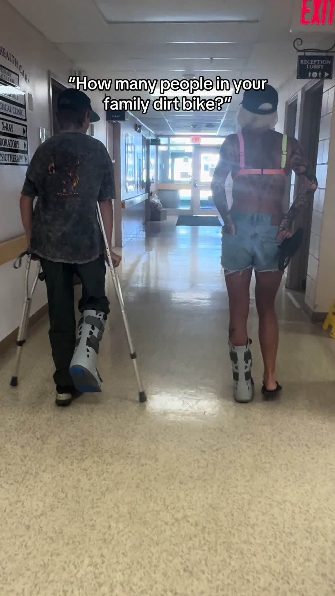 Yana Roney (@powderfluffgurl) - Urlebird