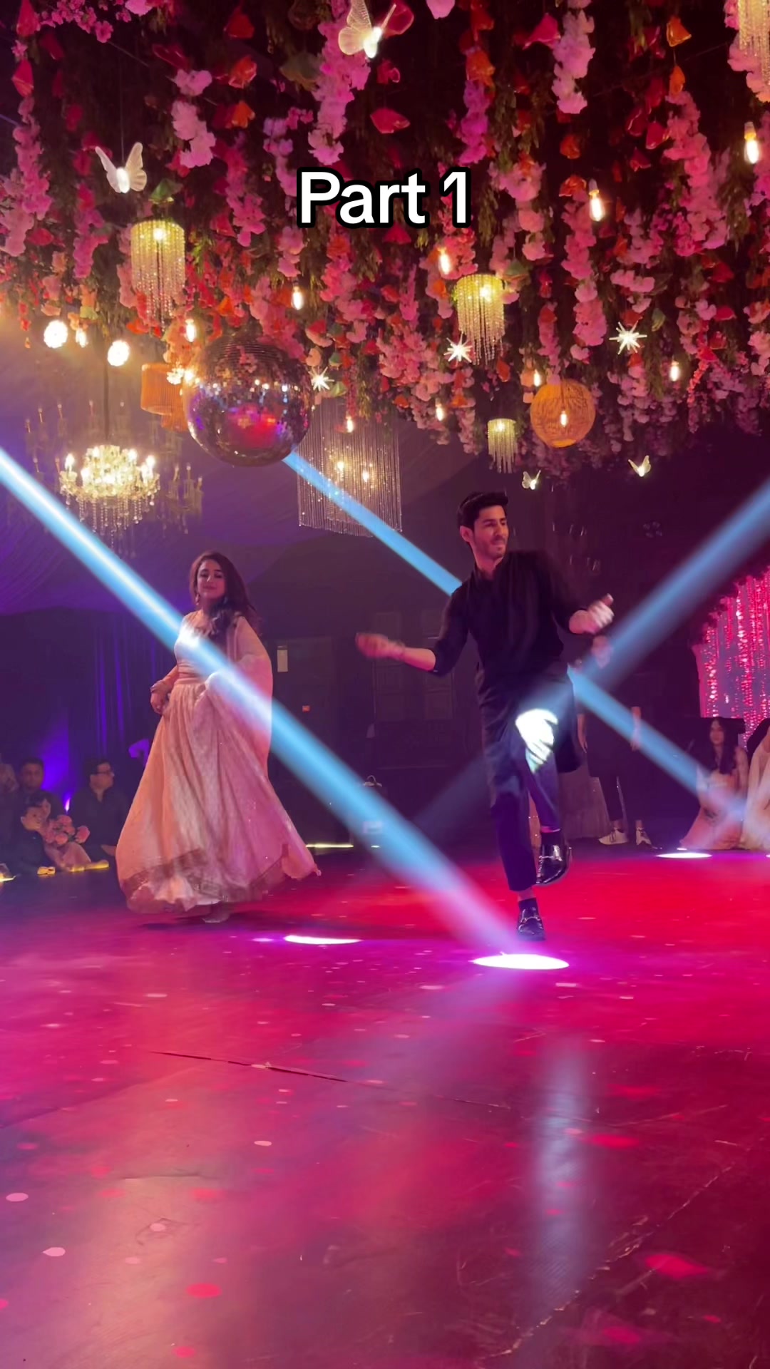 Vibing to the most trendiest song of | Rayyan sheikh (@rayyanshk3)