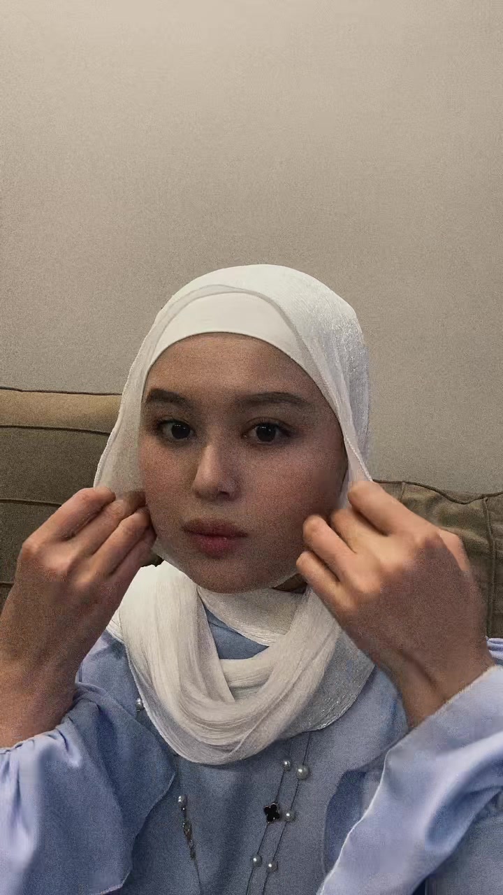 gulnaz.toretay (@gulnaz.toretay) - Urlebird