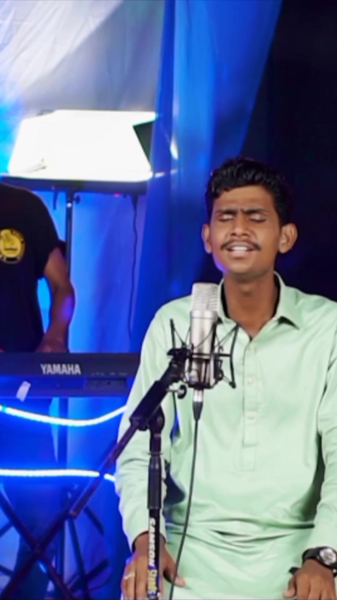 Legend Folk studio (@legendfolkstudio) - Urlebird