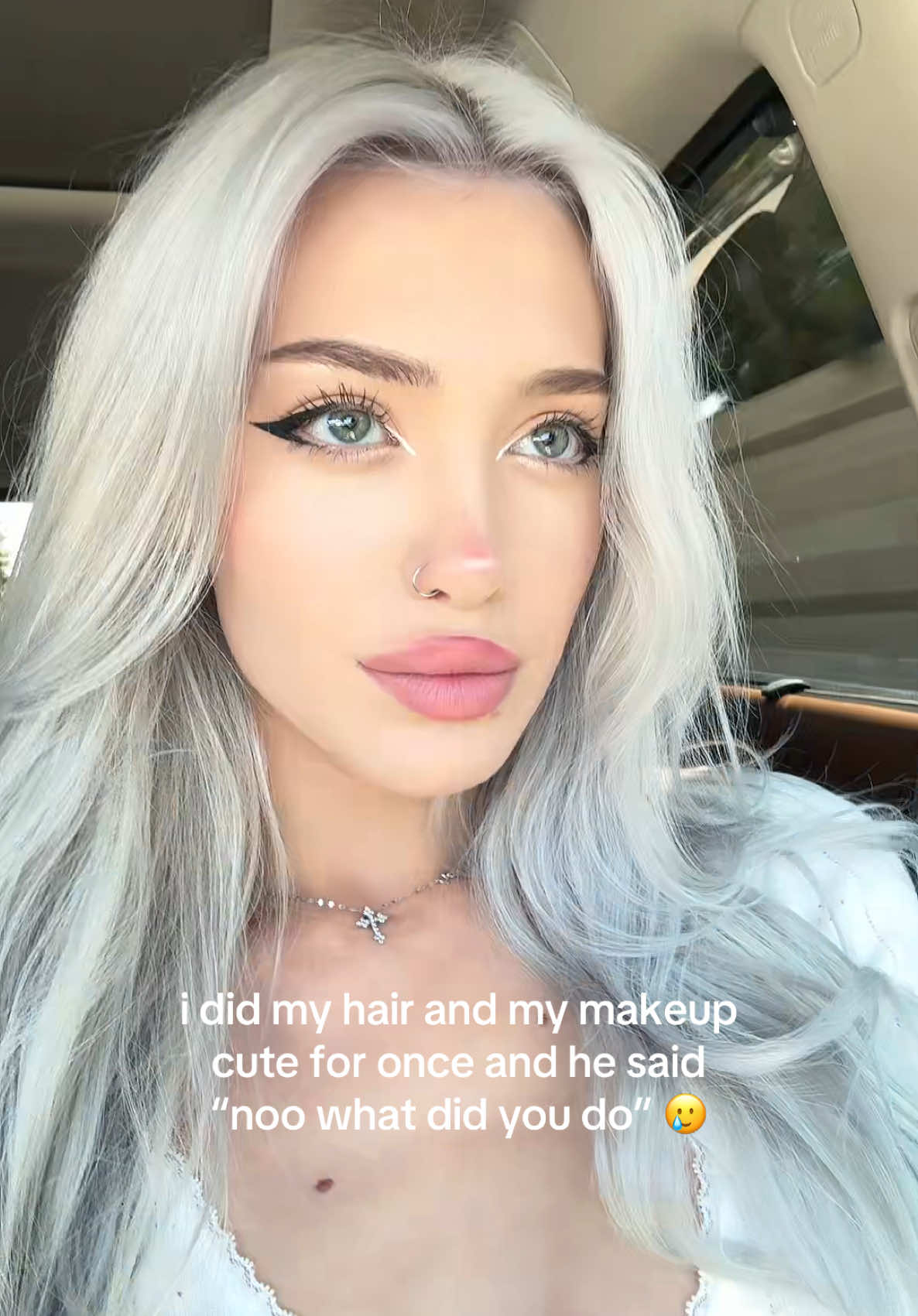 Disneyland Paris got us speechless 🏰 💕 | Abipop (@abipop_)