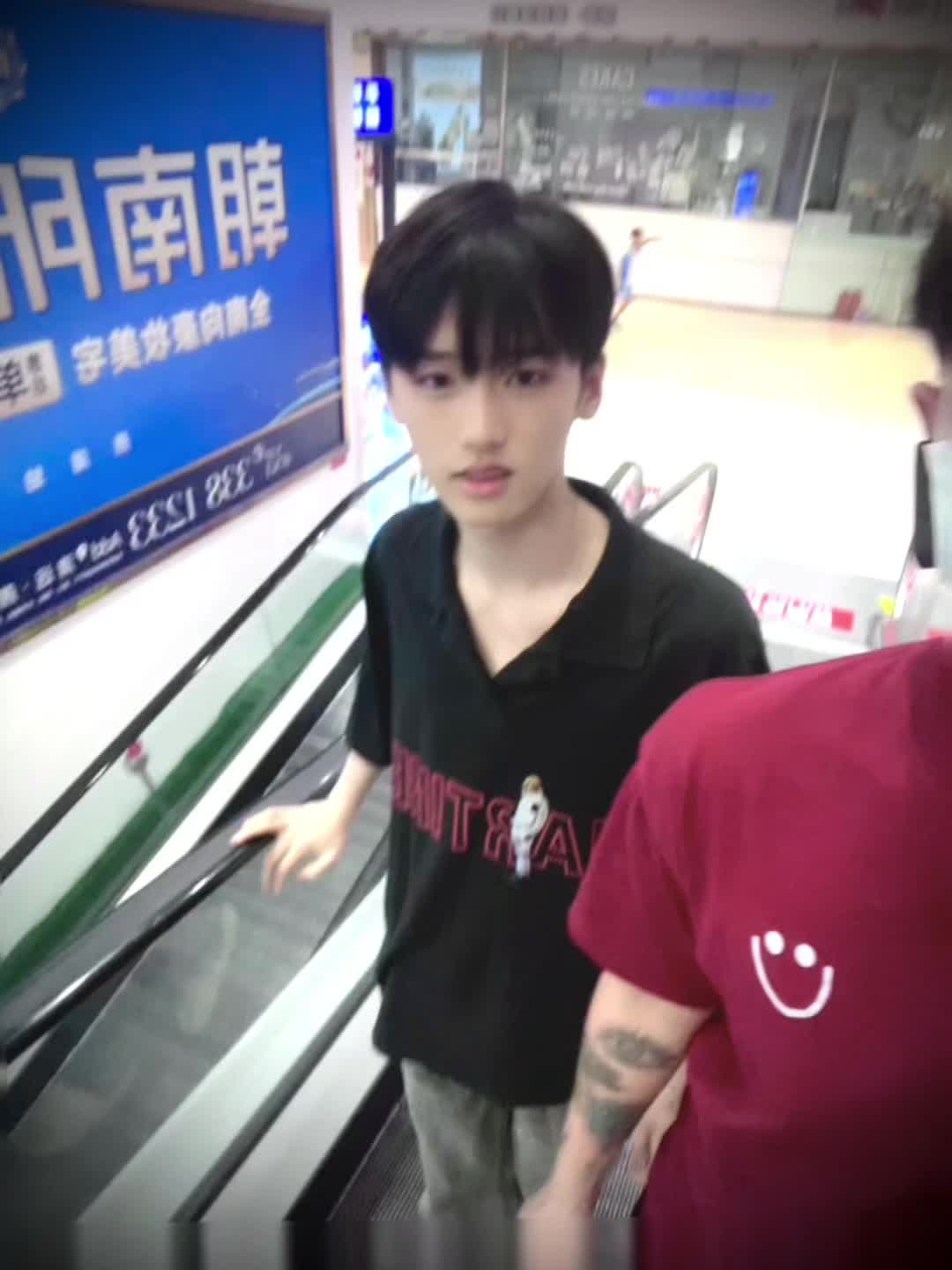 ตะเล้กตะน้อยของคนพี่อ่ะเนอะ🤏🏻🫠 #双胡 | 𝑳𝑳𝑯༒𝑯𝑯𝒀 (@hhy_llh)