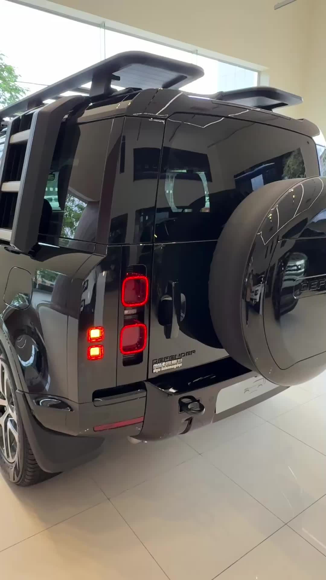 Land Rover defender 110 PHeV 2025 | AutoShow TV (@autoshowtv669)