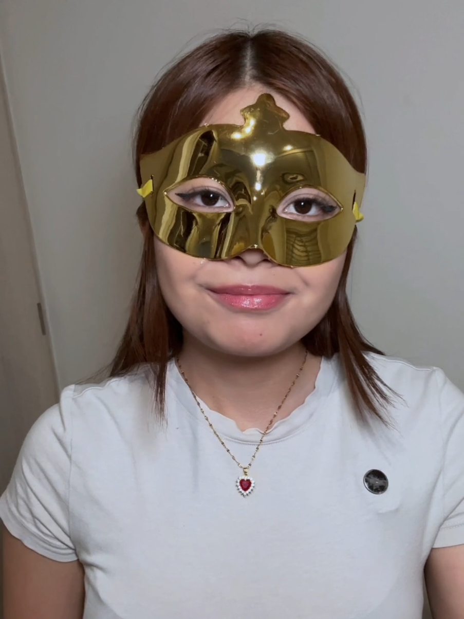 Ashley 💙 (@miashleyloo) - Urlebird