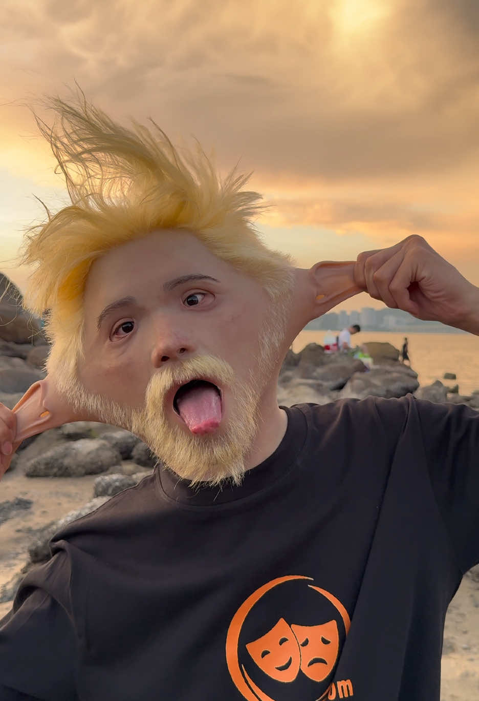 22.89K hearts, 1.31K | em sant (@emily_santtt)