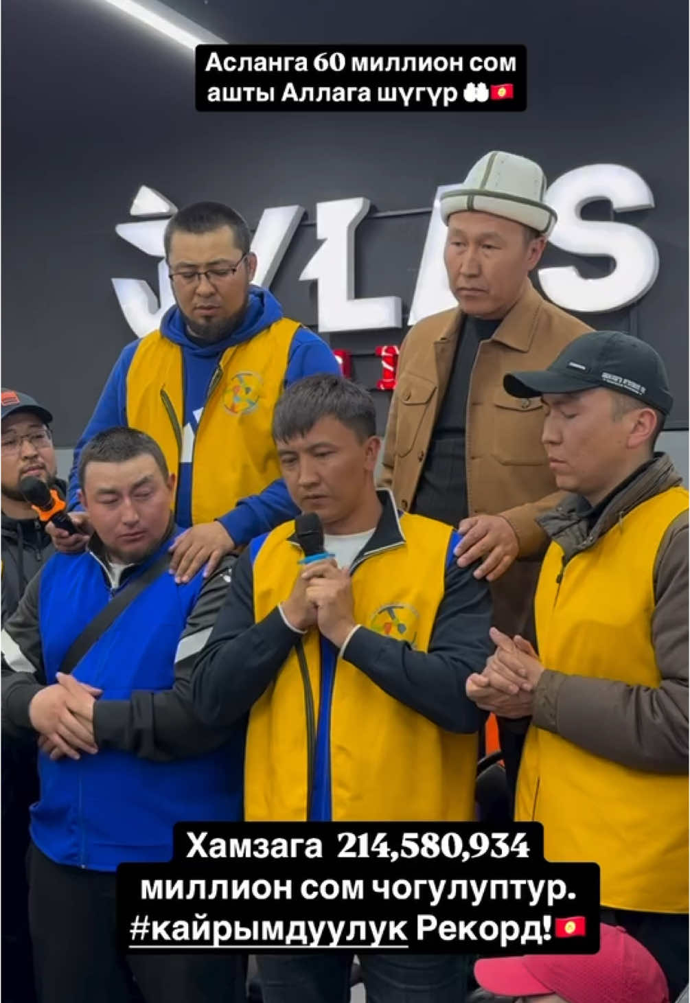 No because putting this dress on made | Reneé Noe (@renee.noe)