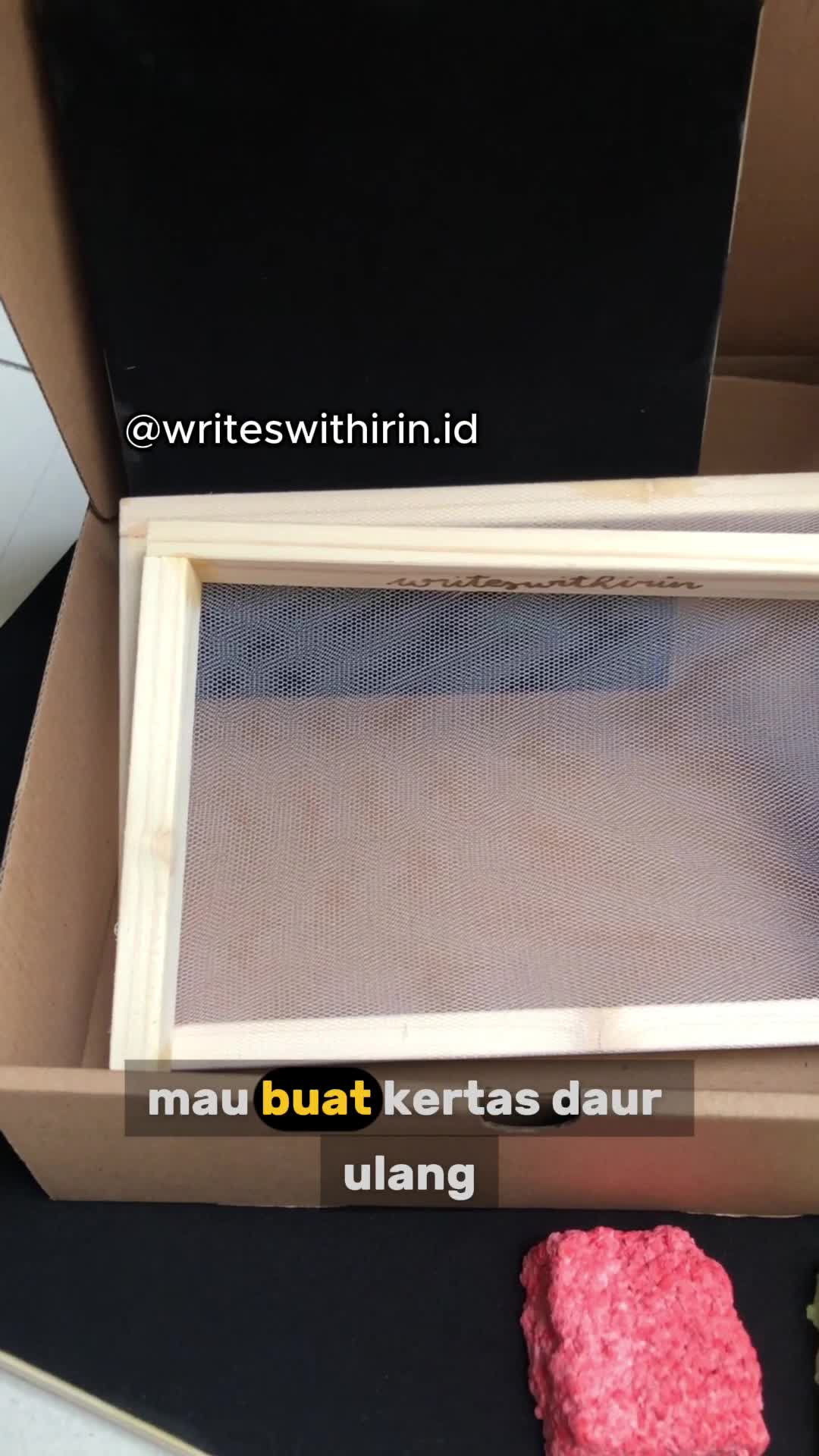 Kit lengkap cetakan kertas daur ulang | writeswithirin (@writeswithirin.id)