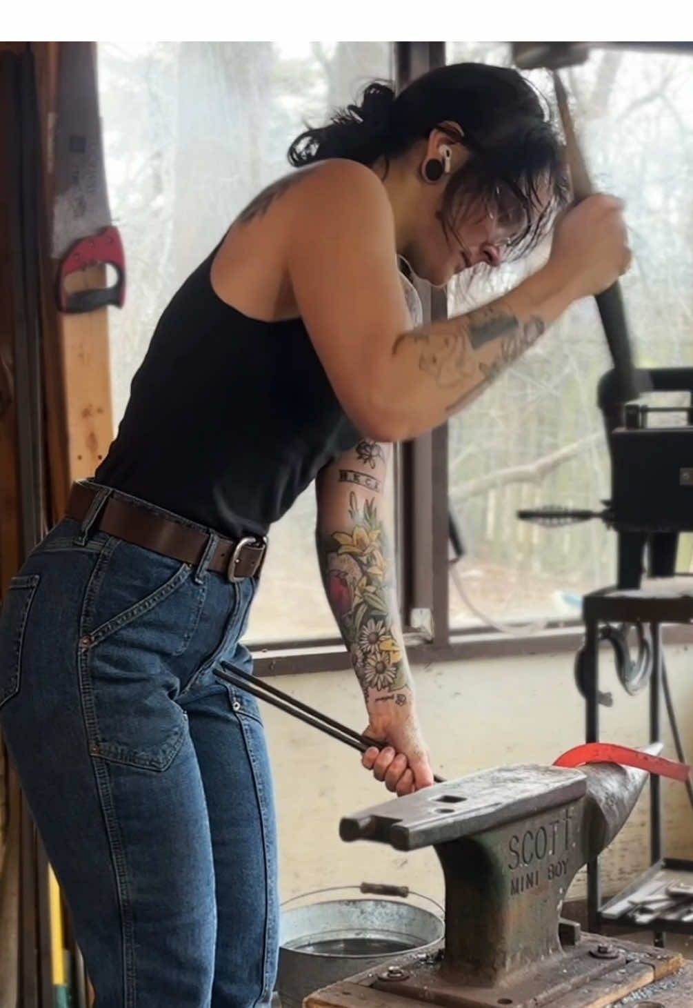 did I see what I think I saw | gali 🍒 (@gali.golann)