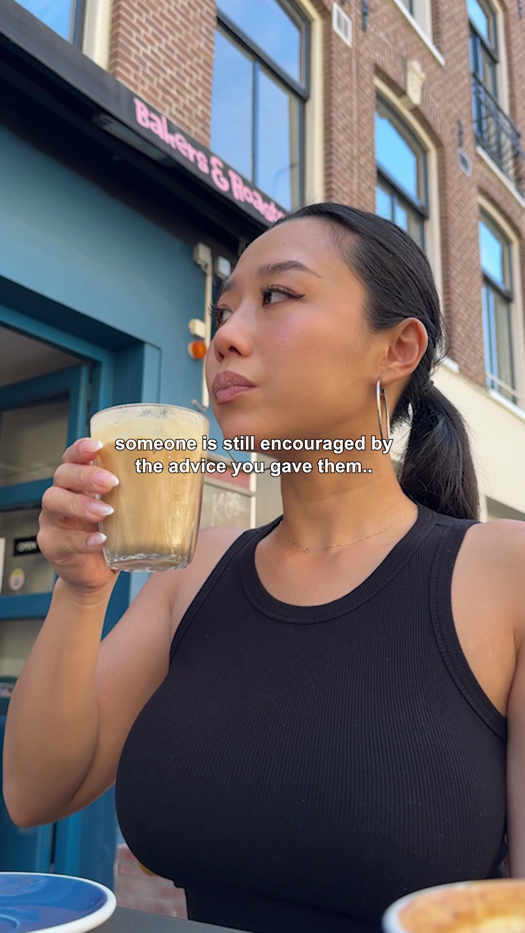 Sharon Wei (@sharonweisempire) - Urlebird