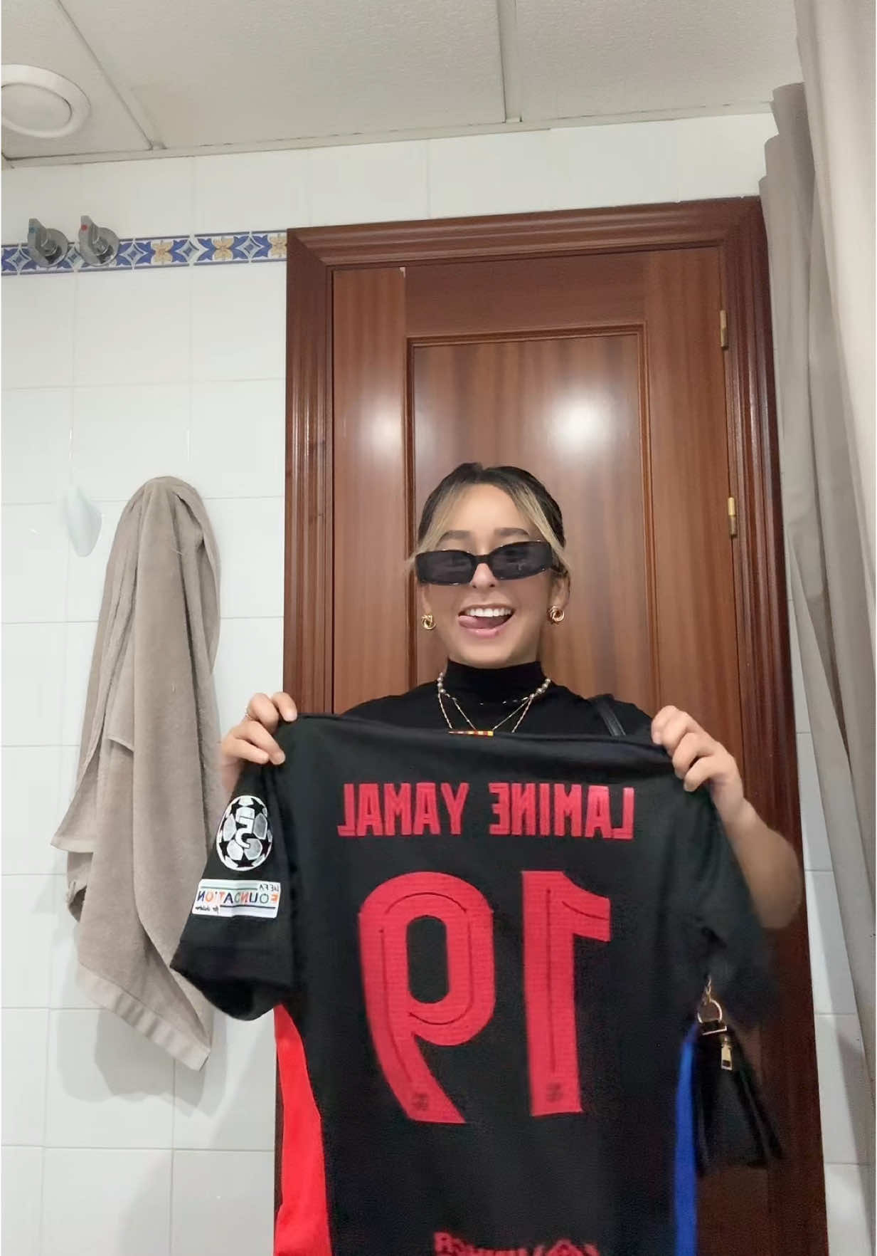 miinnchho (@miincho) - Urlebird