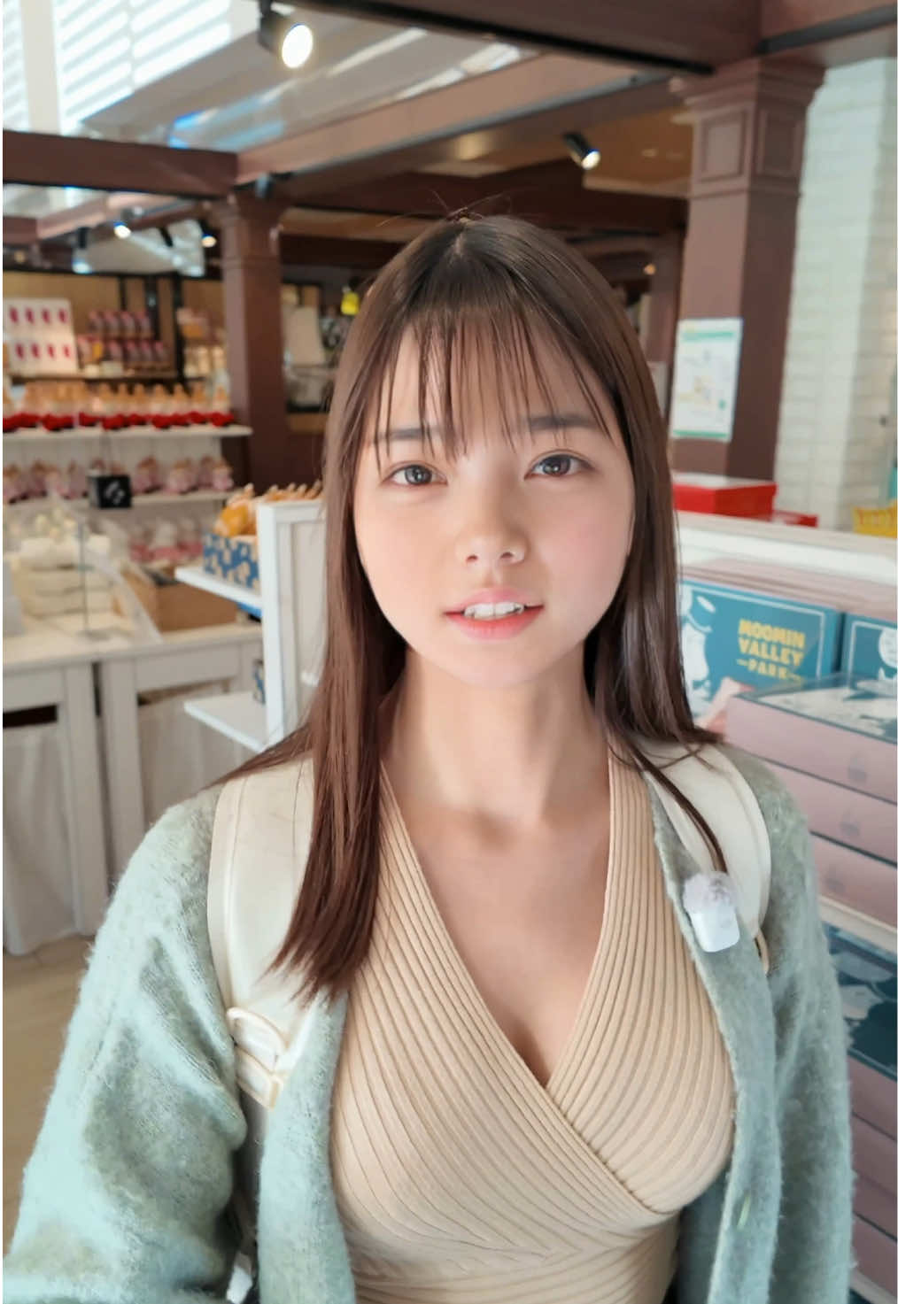 お土産コーナー！ #メッツァビレッジ #お散歩 | にどね（Nidone） (@nidonenko)