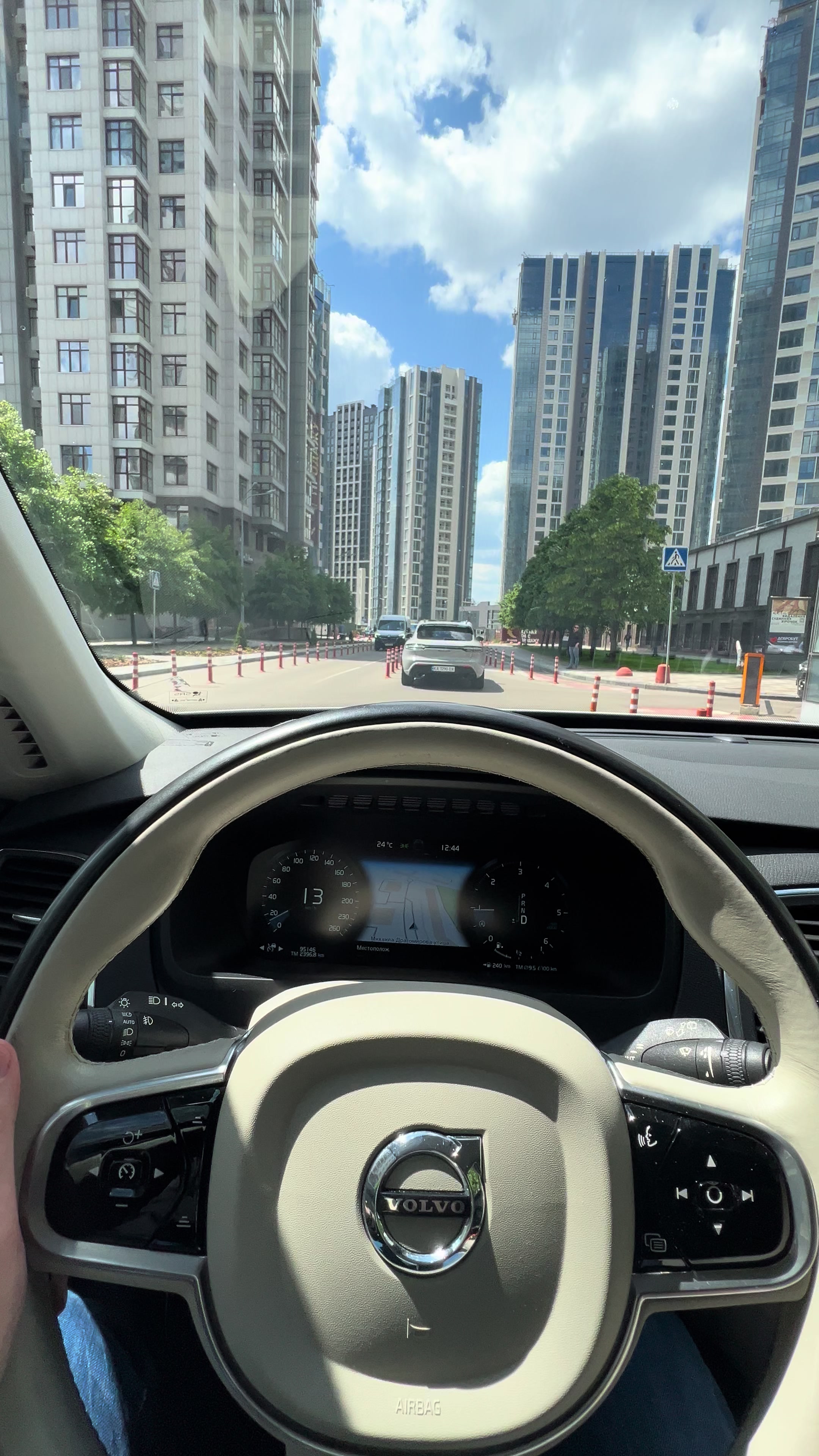 Дмитрий Лупинос (@dmitry_2727) - Urlebird