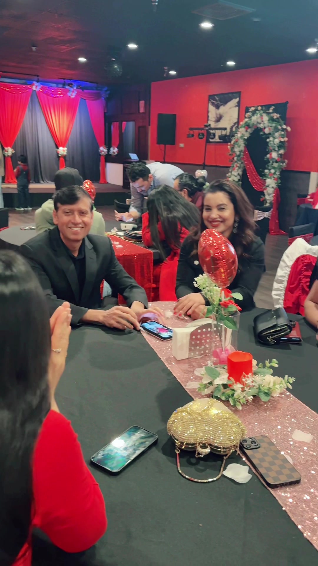 336.24K likes, 28.01K | 👨‍🦲 (@chiri.francesca_)