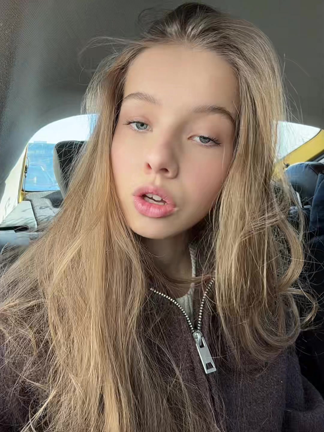 MARIA TALANOVA (@maria_talanovaa) - Urlebird