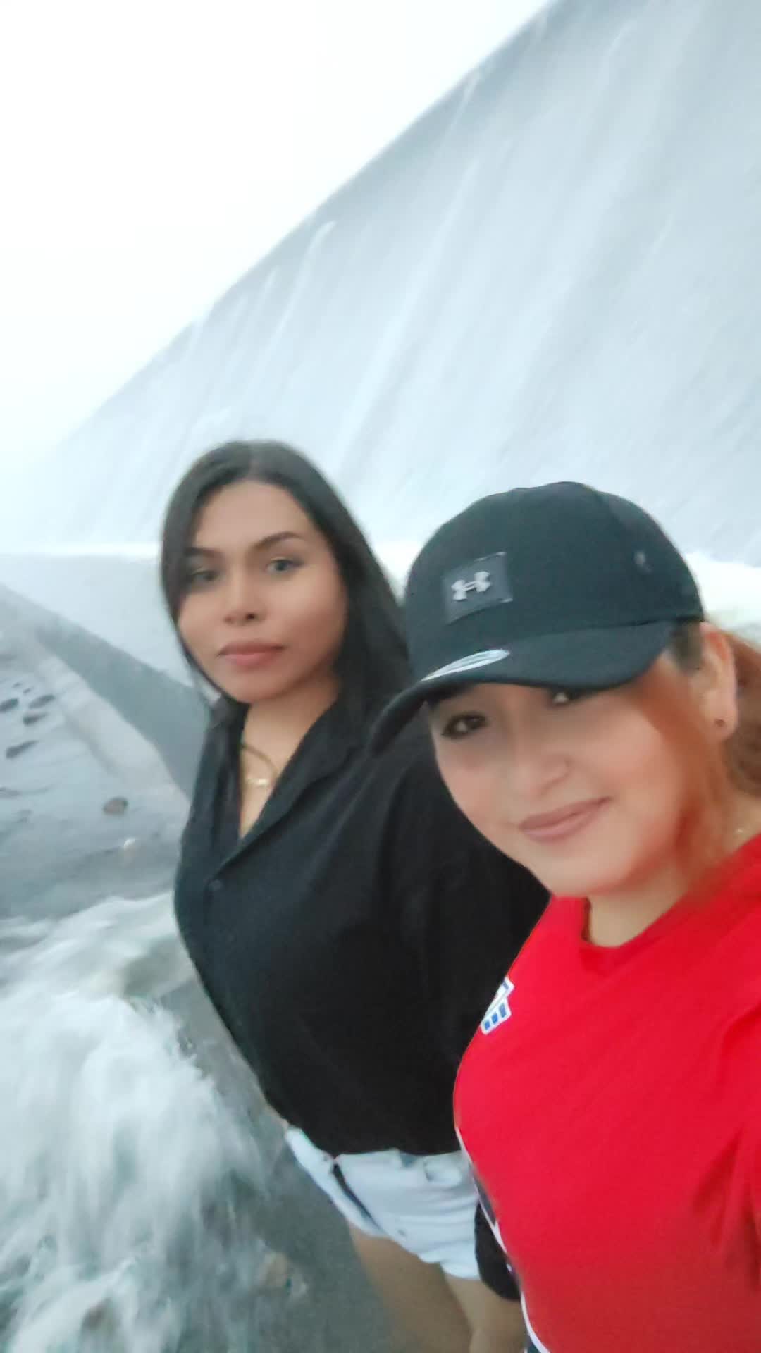 Kelly Quinn (@kellyquinnbolivia) - Urlebird