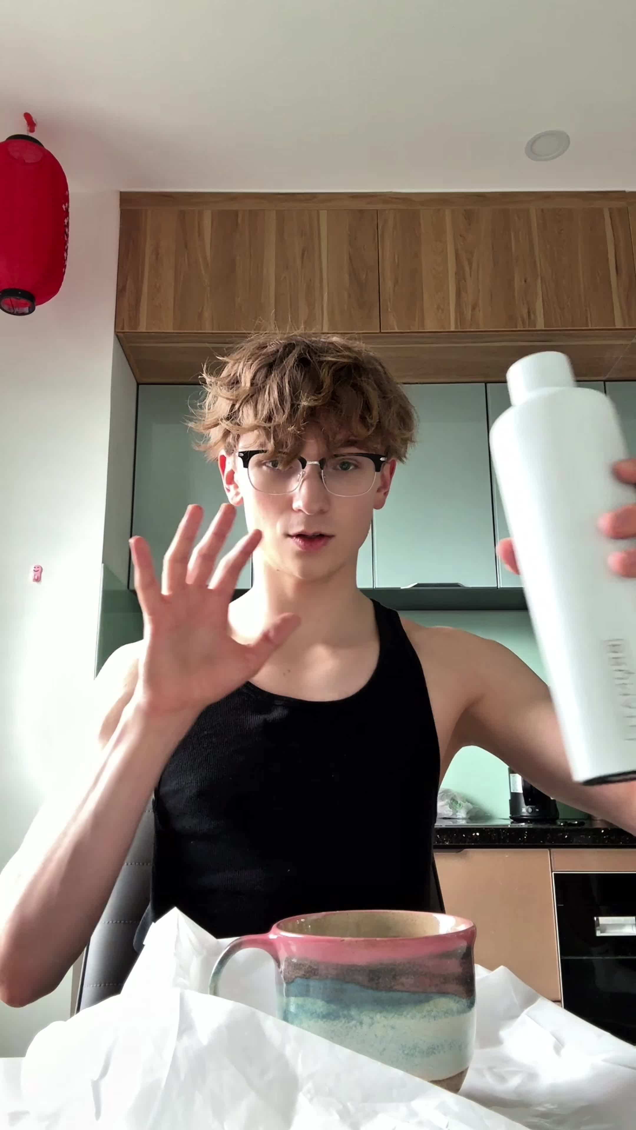 Joshy & Hai (@joshyandhai) - Urlebird