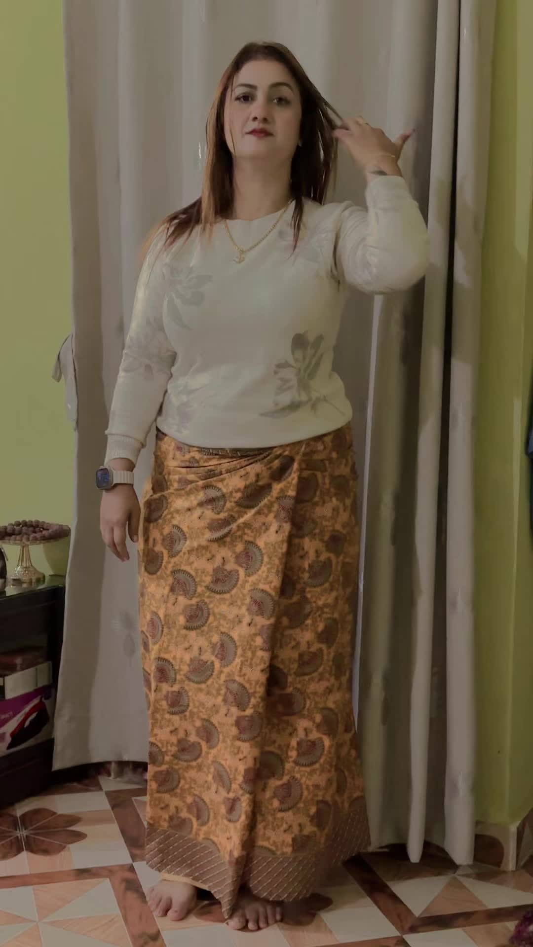 म तँ दिल्ली कल्कत्ता बम्बै होइन औरिका | Baral Santi (@baralsanti)