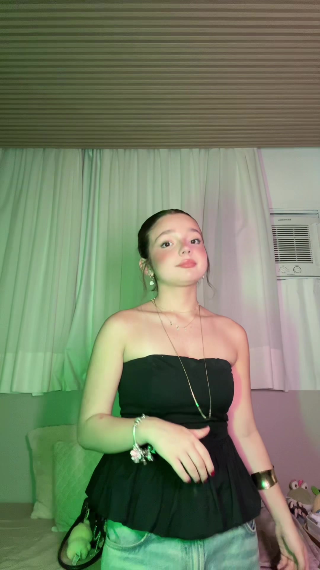 Cléo Faria (@cleofaria.oficial) - Urlebird