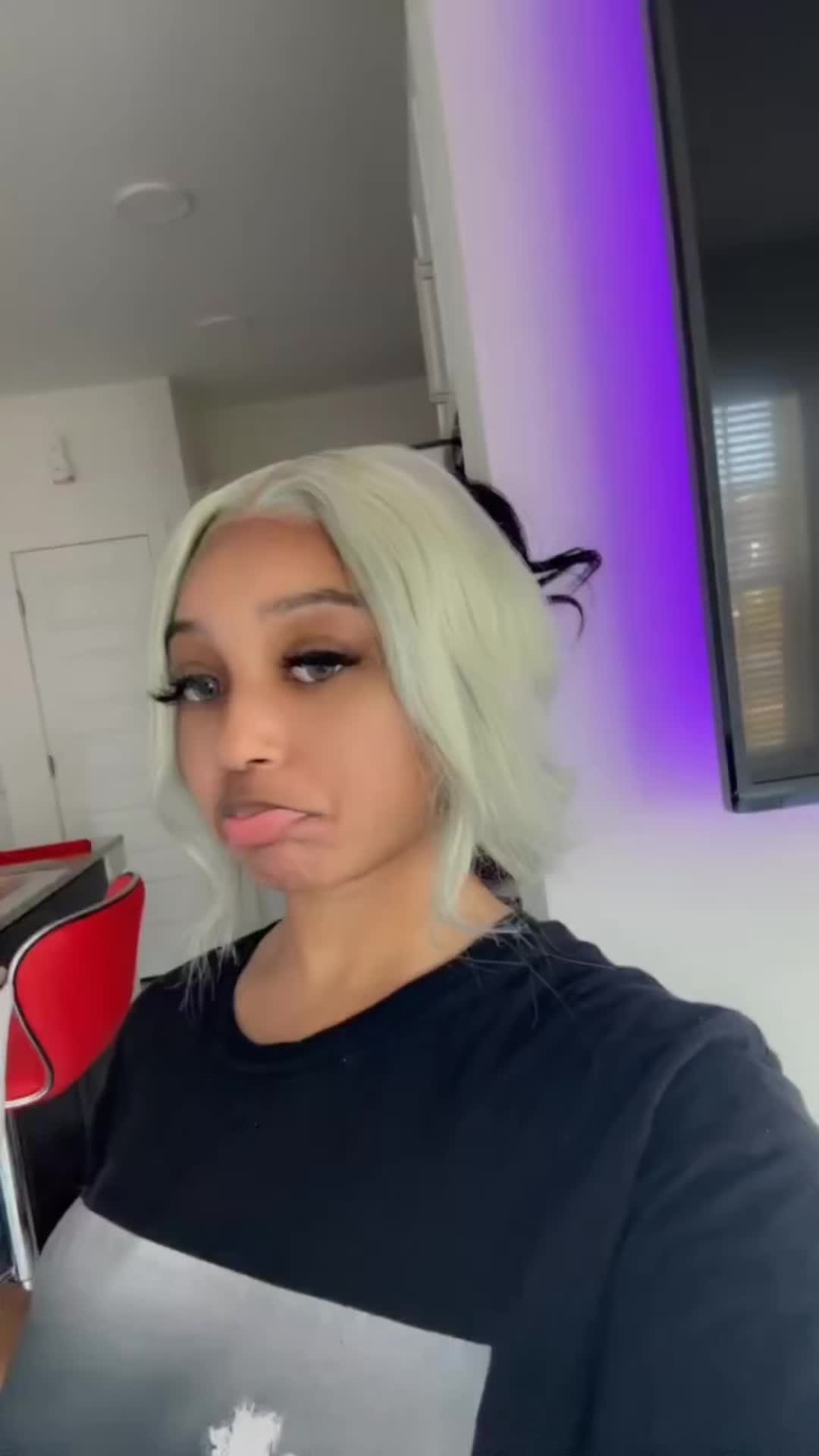 Wig is wigging plus Color looks good on | Daishe Williams (@shamayne ...