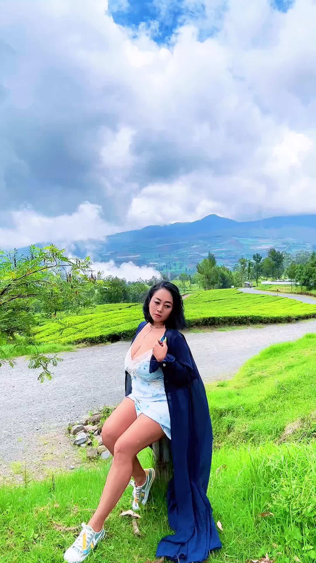 Sarah Ardhelia 1995 (@sarahardhelia.1995) - Urlebird