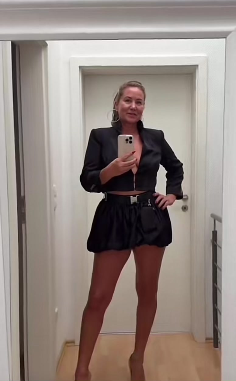 Bianca (@bianca_official_reels) - Urlebird