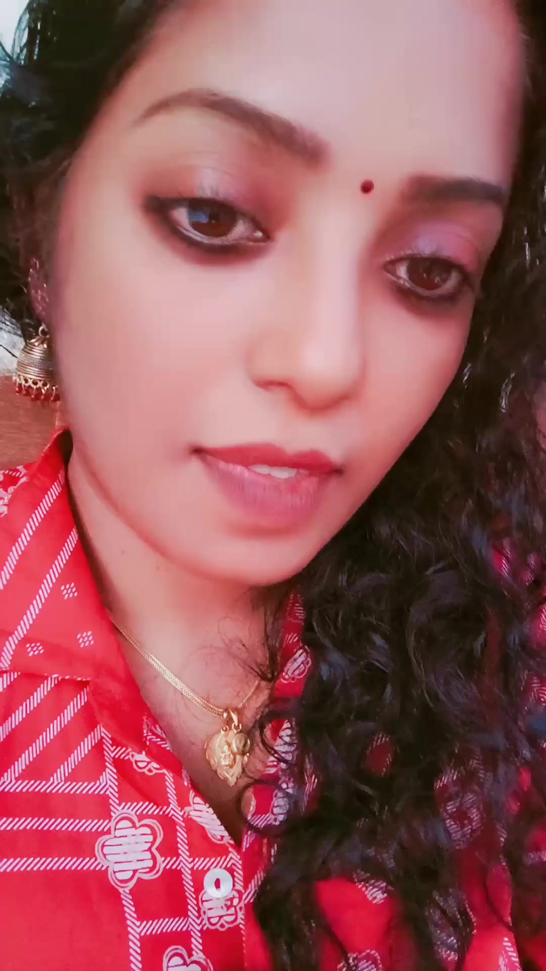 #rosa poo # 🌹 rose | Kavitha Ramesh (@kavitha.ramesh1)