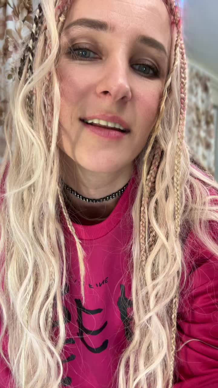 Просто танцую под свою песню 🧞‍♀️ | Marta (@martavlog.su)
