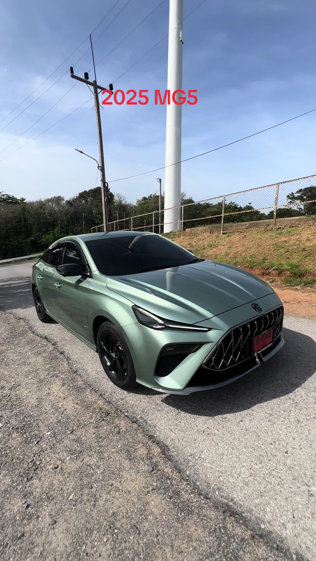 2025 MG 5 - BOLD AND ELEGANT DESIGN The | 🟢 Auto Catalog (@auto.reviews)