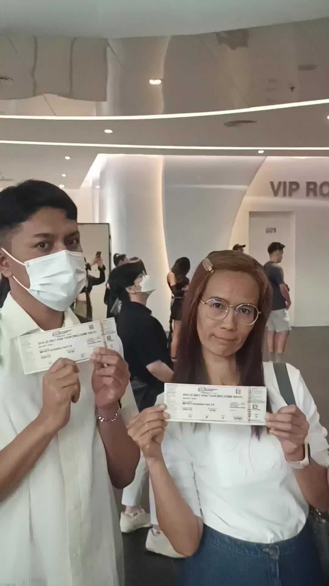 #2NE1 welcome back 2024-25 Asia tour In | Aomnipha (@aomzy_2)