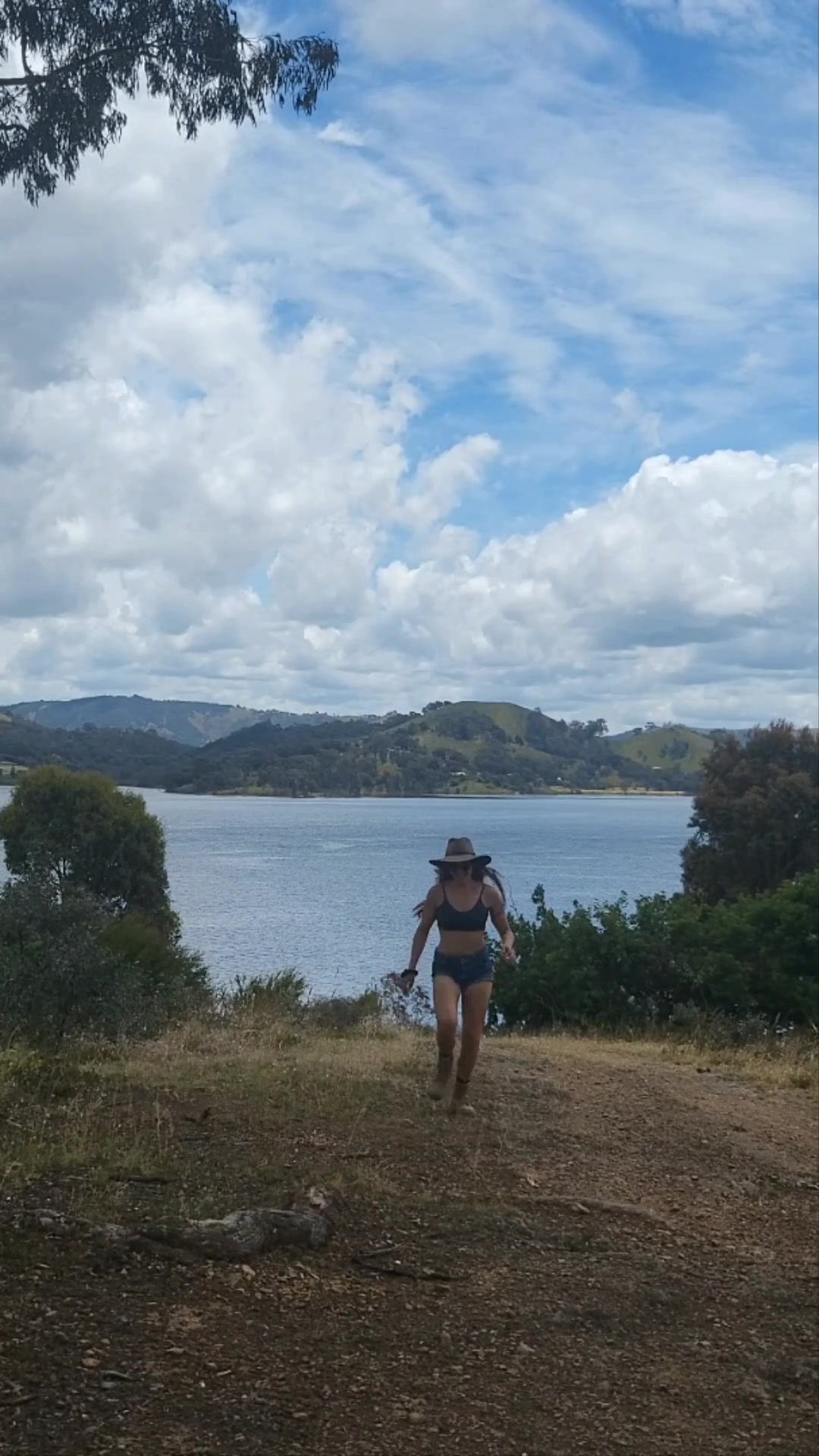 boot scootin' my way through | Maddison (@mads_painter)
