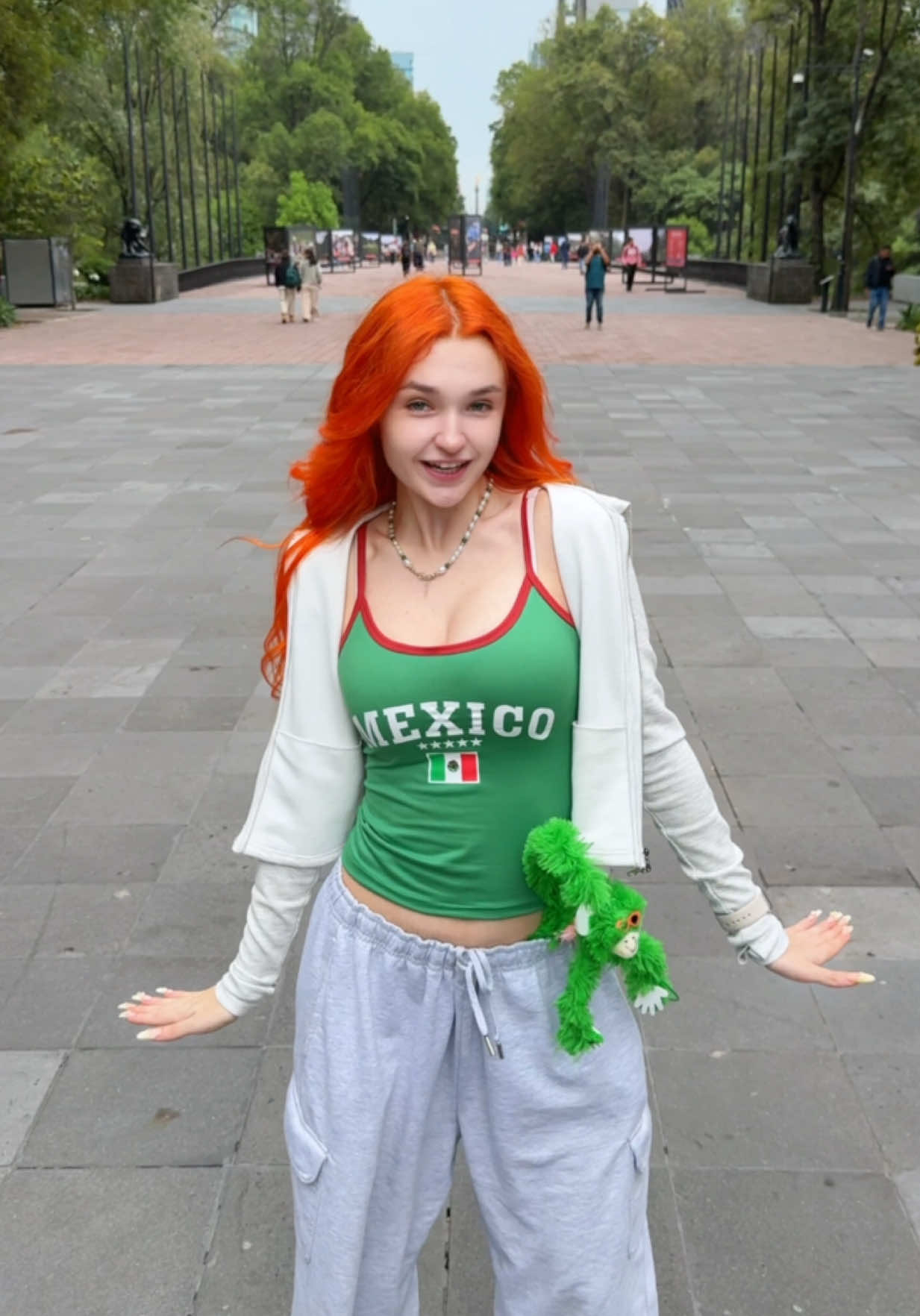 your anime girl👑 (@fesch6) - Urlebird