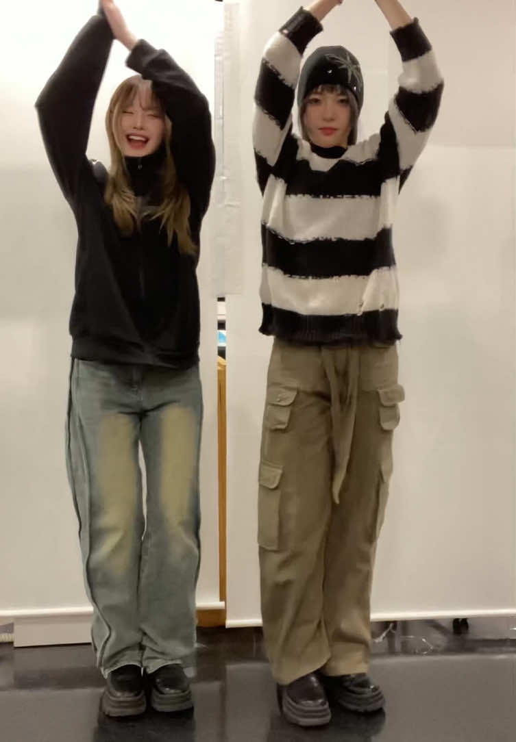 2FACE (@2face_tiktok_official) - Urlebird