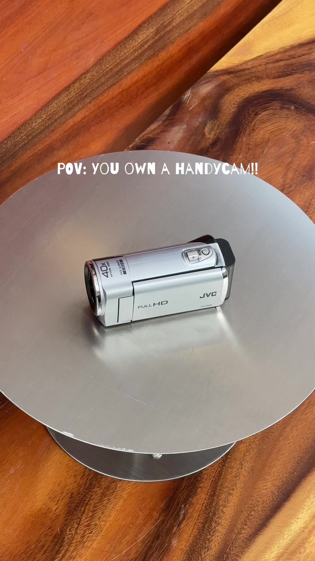 POV: YOU OWN A HANDYCAM📹 🍃@IKu | digi.Cam5 (@digi.cam5)