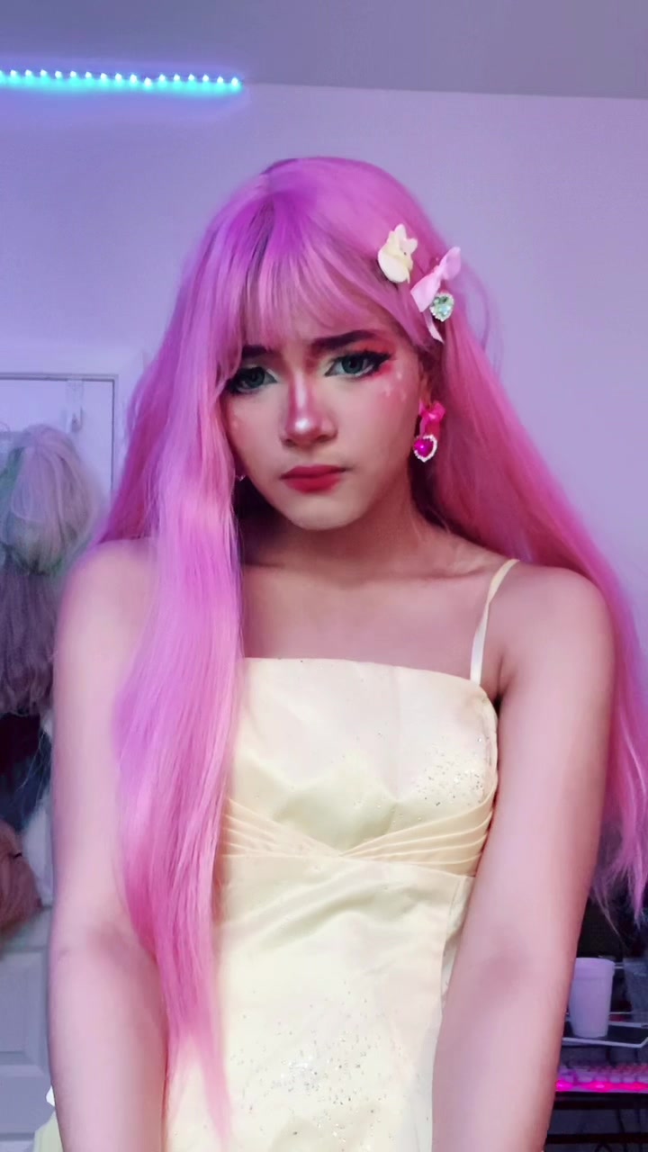 Gotta clear out my FlutterShy drafts | Gino (@dorito.the.duck)