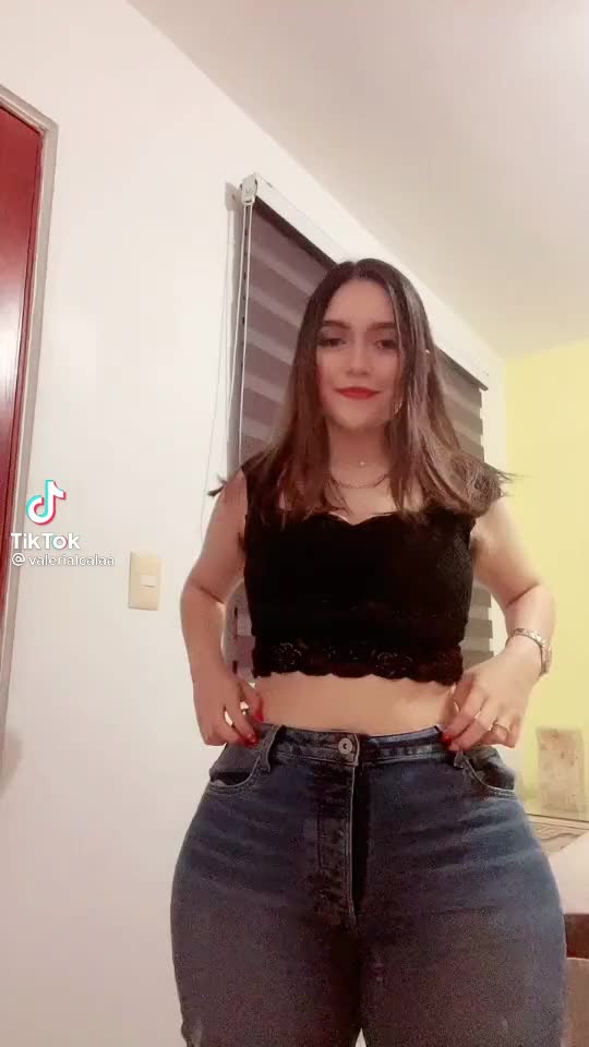 🦄 @valerialcalaafanspage - valerialcalaa1 - TikTok