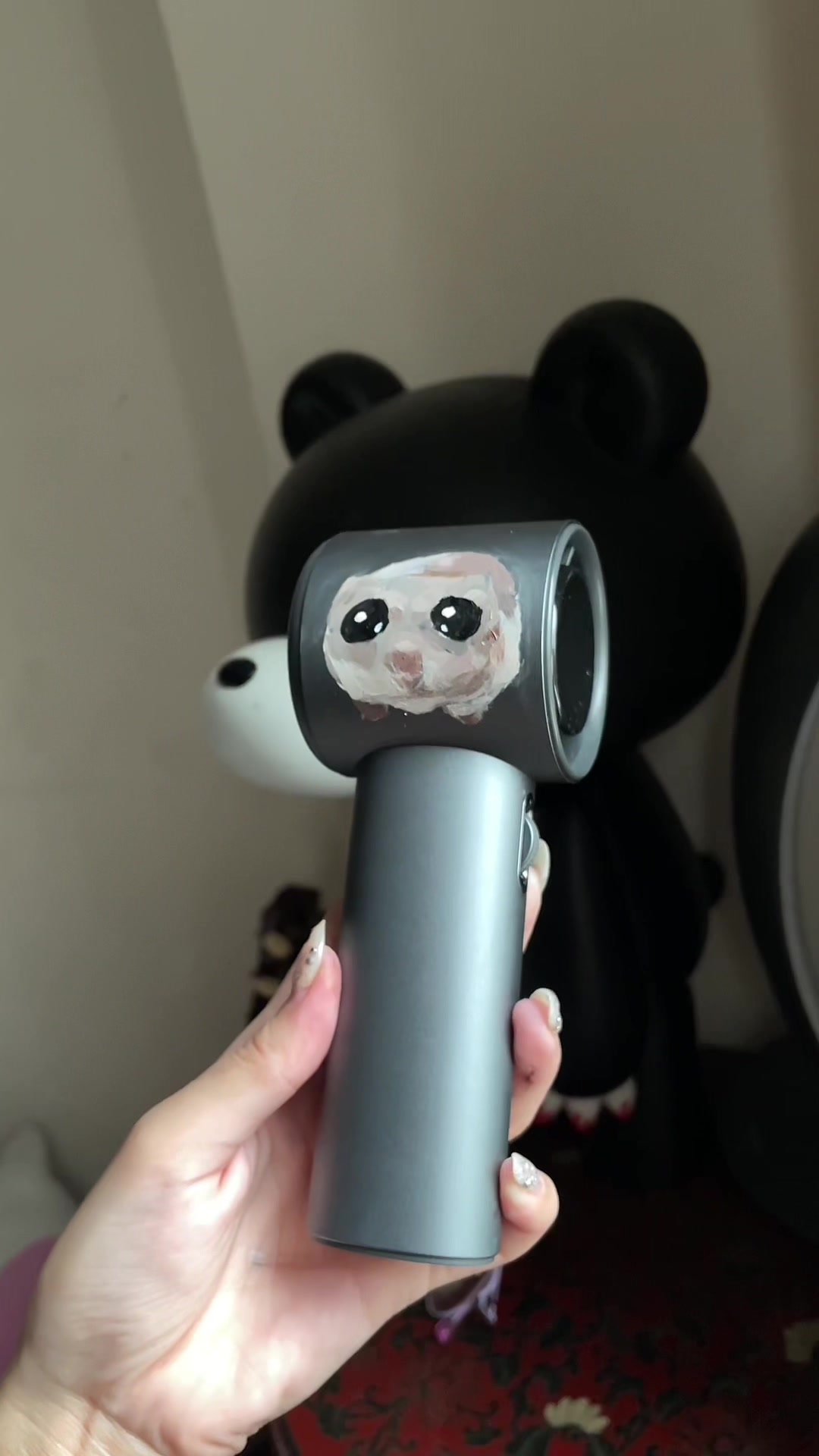 i also use this fan to dry my tears | aeyochi (@aeyochi)