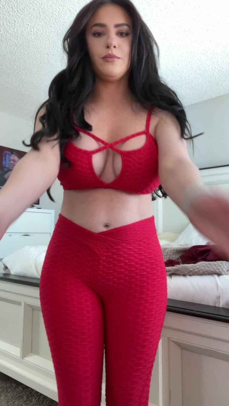 🦄 @spicymeganriley - Megan Riley Booth - TikTok