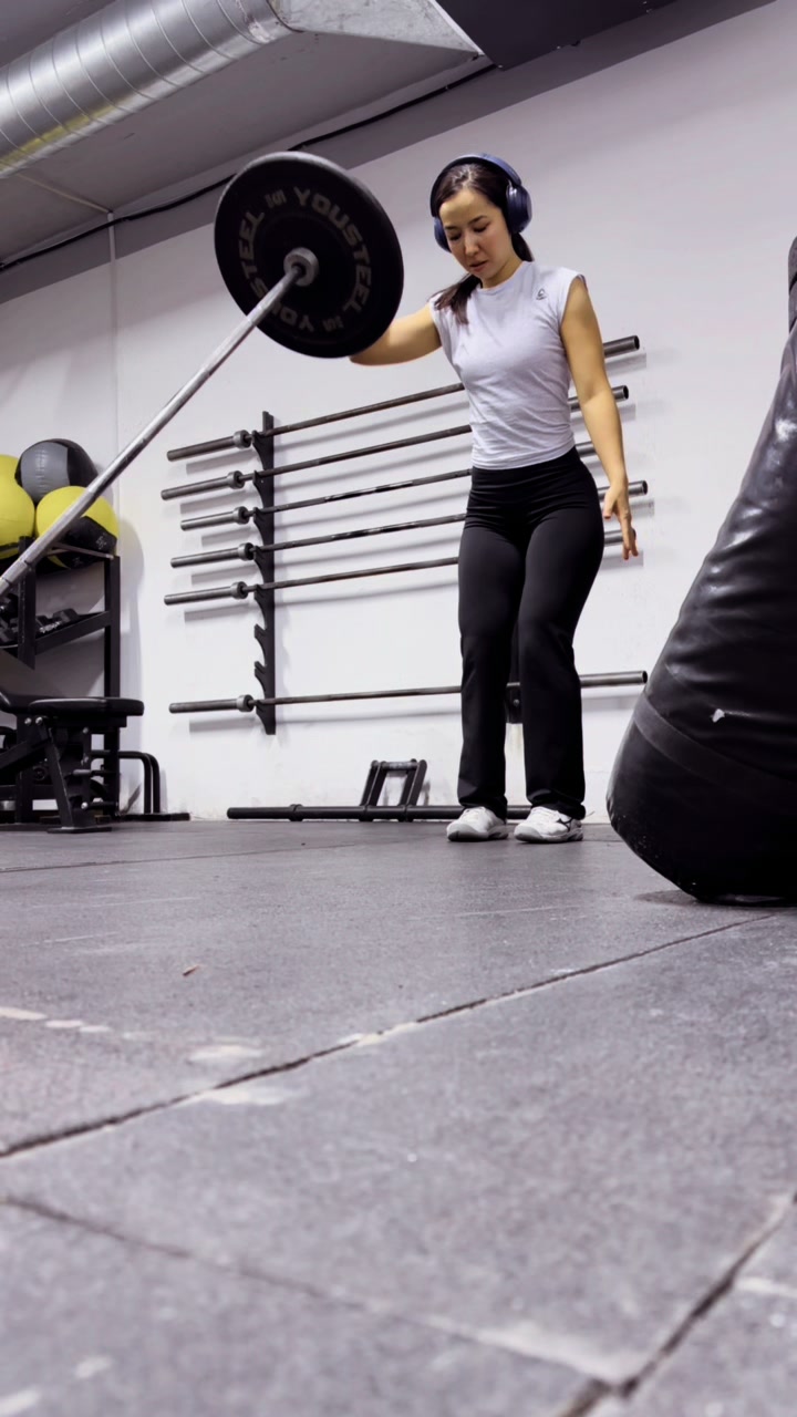 🦄 @ileanonya - Alina Zee - TikTok