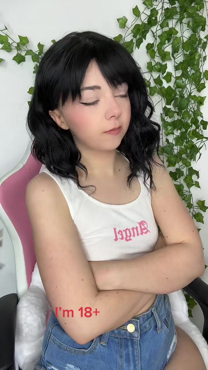 Mitsy (@mitsy_bena) - Urlebird