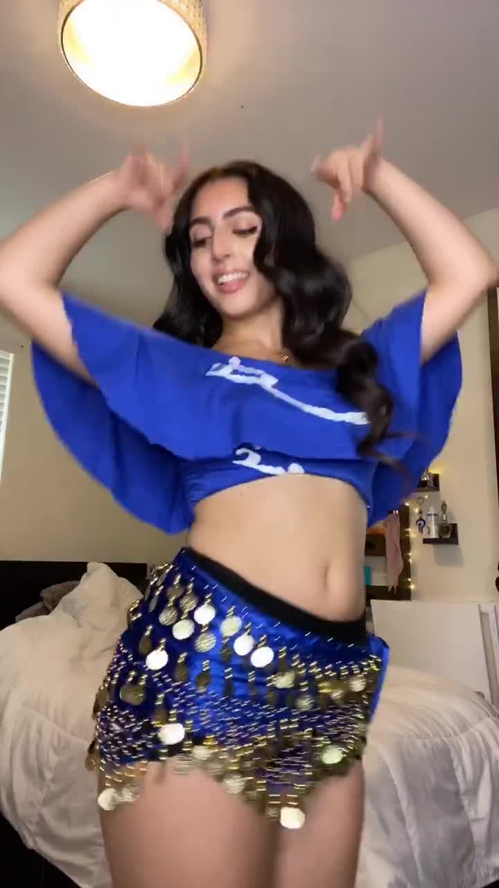 Making more belly dancing videos soon | Romina Iranmanesh (@romina.iranmanesh)