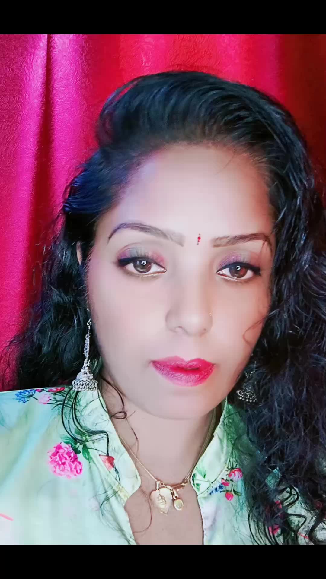 adiea manam nillunaa nikkathadi | Kavitha Ramesh (@kavitha.ramesh1)