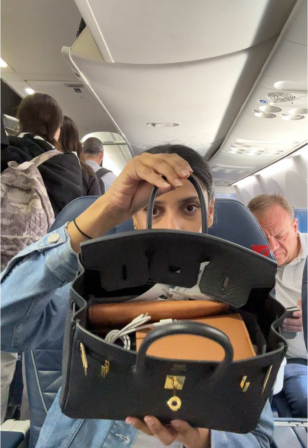 Crazy to think this fits a laptop, a | Sam (@sommyyah)