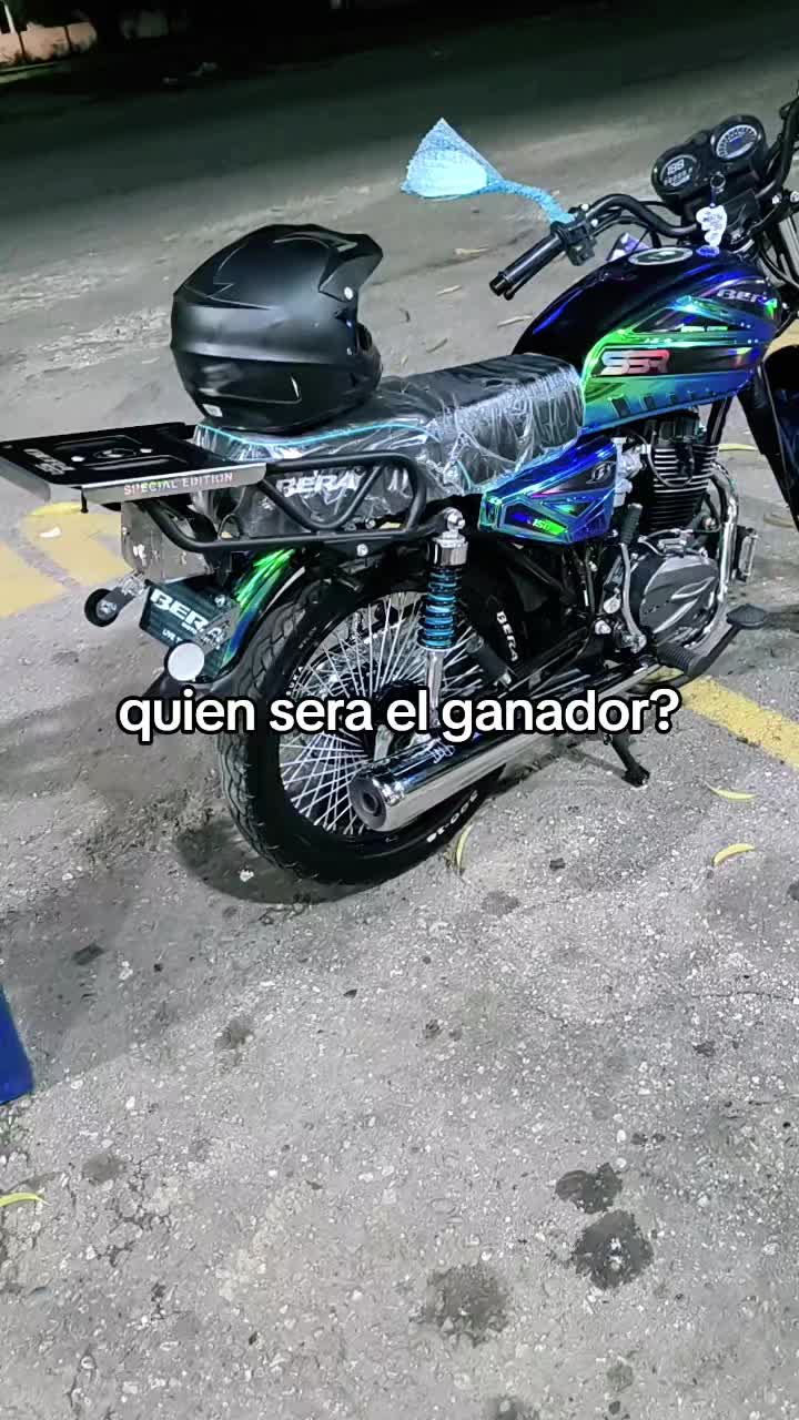 Feeling fierce in crimson and gold 🌴 | Charice (@pixel_pixie_ca)