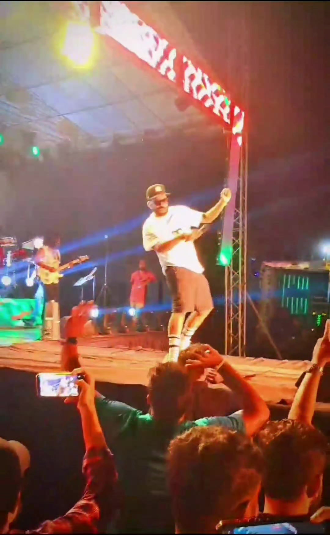 SPMP (@shanputhaofficial) - Urlebird