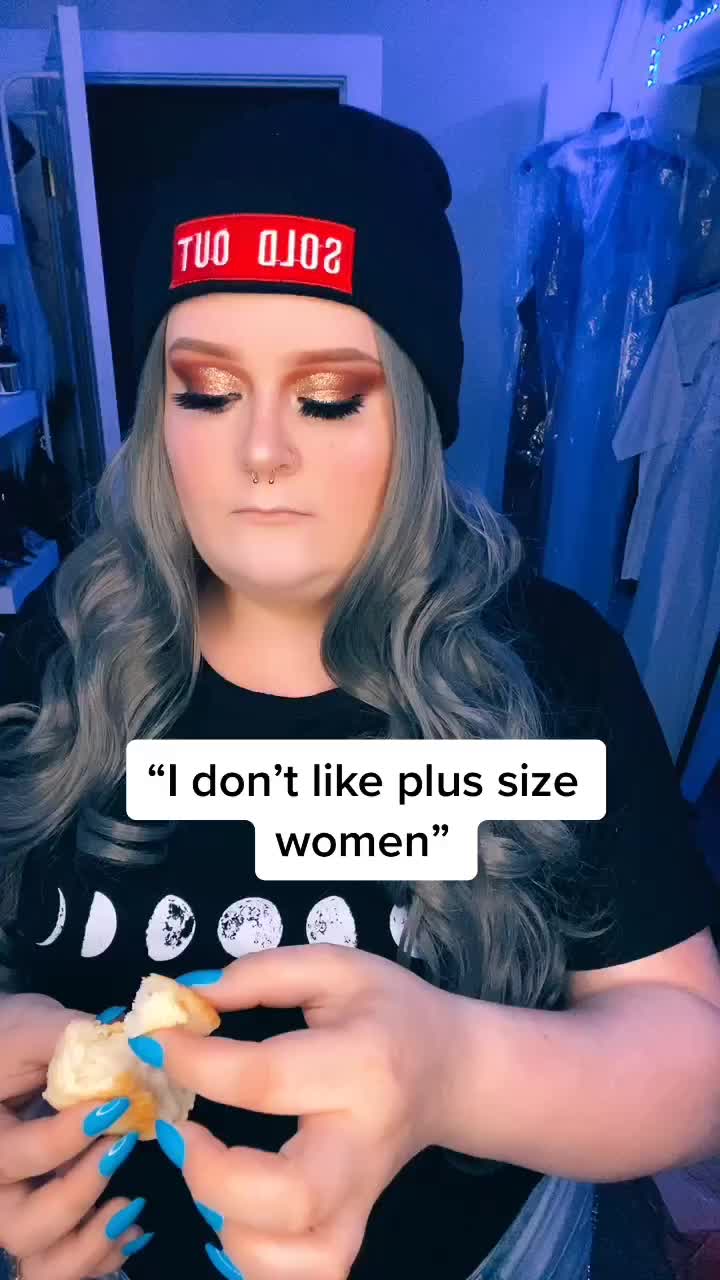 We’re unbothered in this corner babe 🥳 | Emilea (@plussizetrashbag)