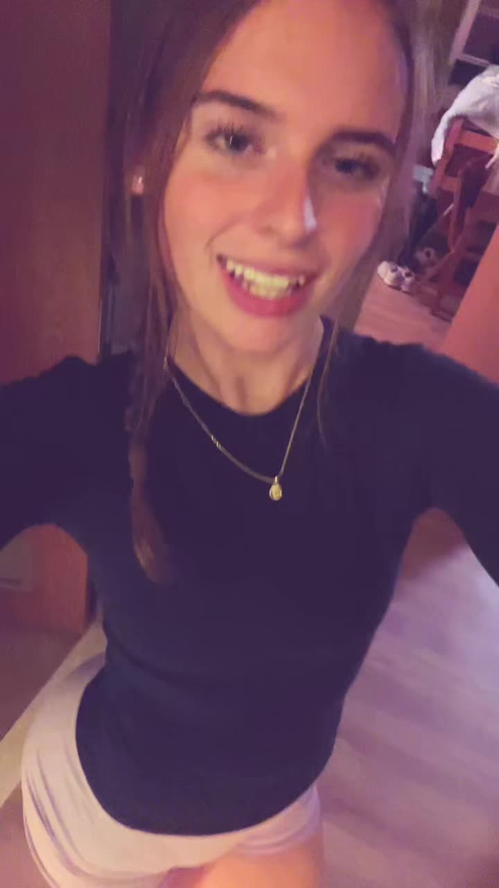 🏼 | Hailey (@hailey_beagle)