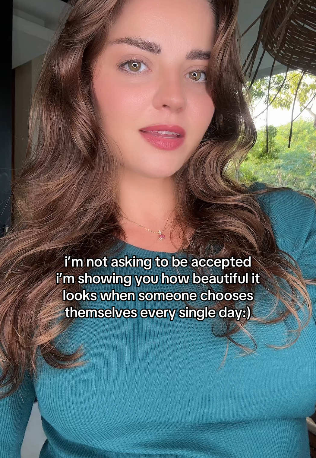 Emma Lex (@emmatsgirl) - Urlebird